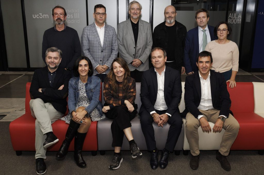 Una veintena de periodistas de EFE impartirá clases en el Máster de ...